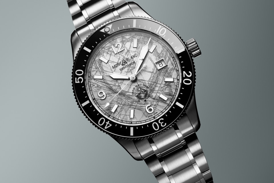 1858 아이스드 씨 오토매틱 데이트